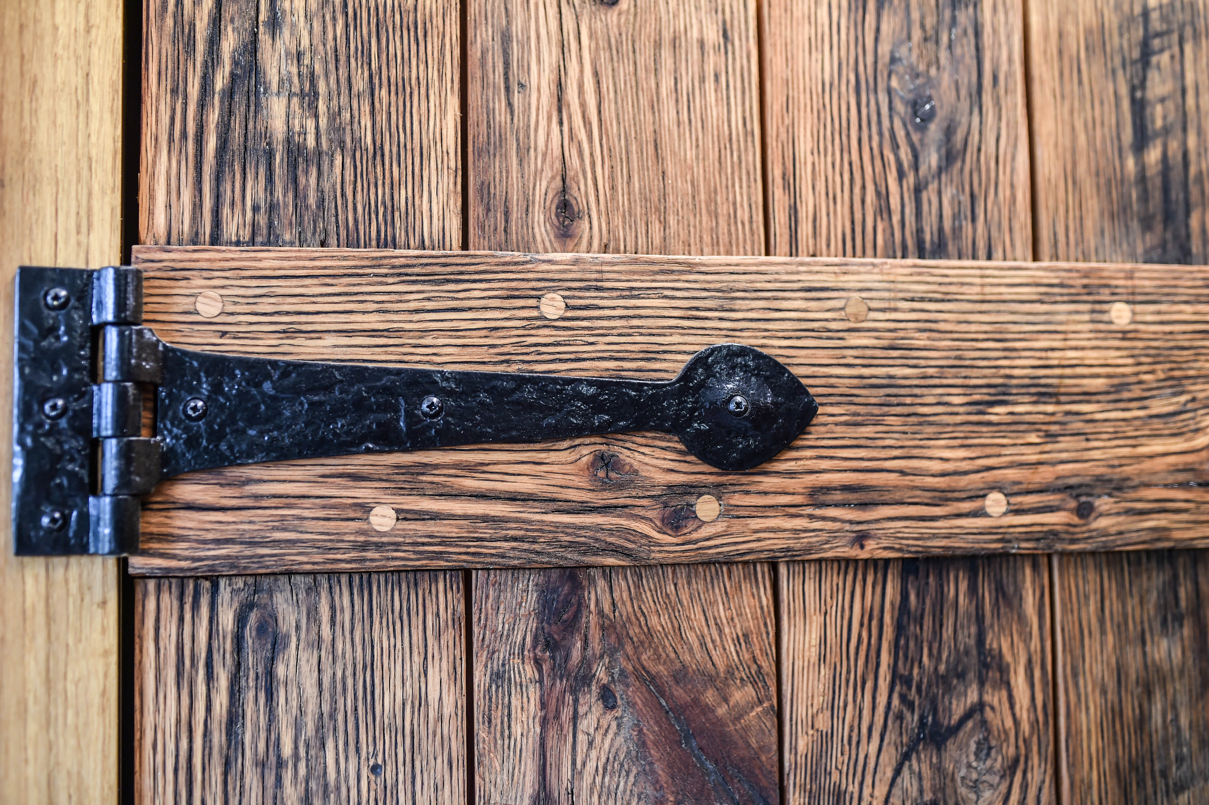 CAST IRON TEE HINGE 12" - Winkleigh Timber Devon | Quality, Hand ...